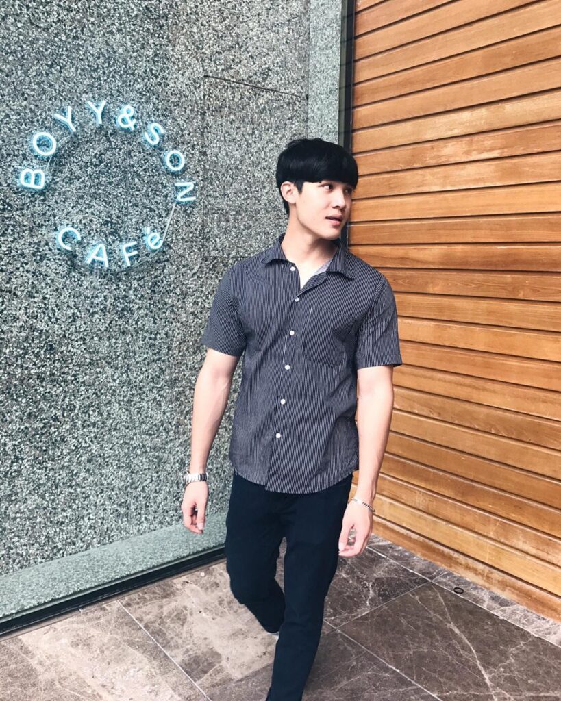 Boss Nopphol หนุ่มหล่อหน้าใส กล้ามแน่นใหญ่ ถูกใจสาย LGBTQ